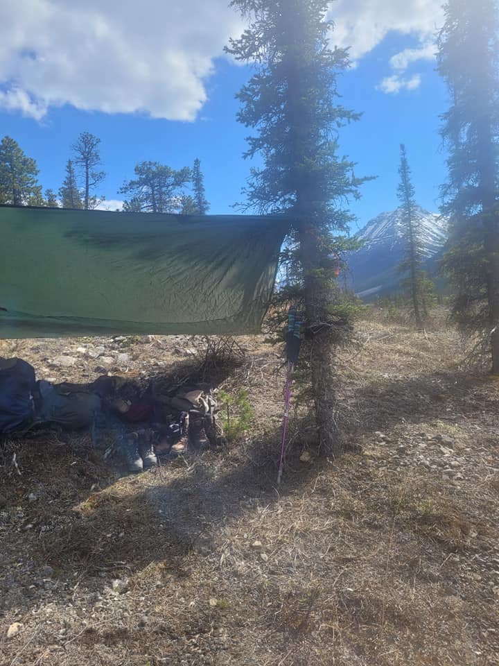 How to stay safe from lightning in the backcountry? - Peak Wyld Co.